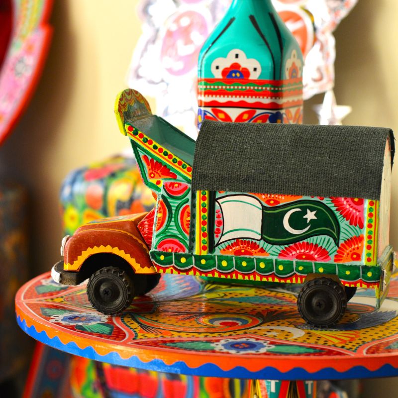 Pakistan Handmade Truck Urban Truck Art