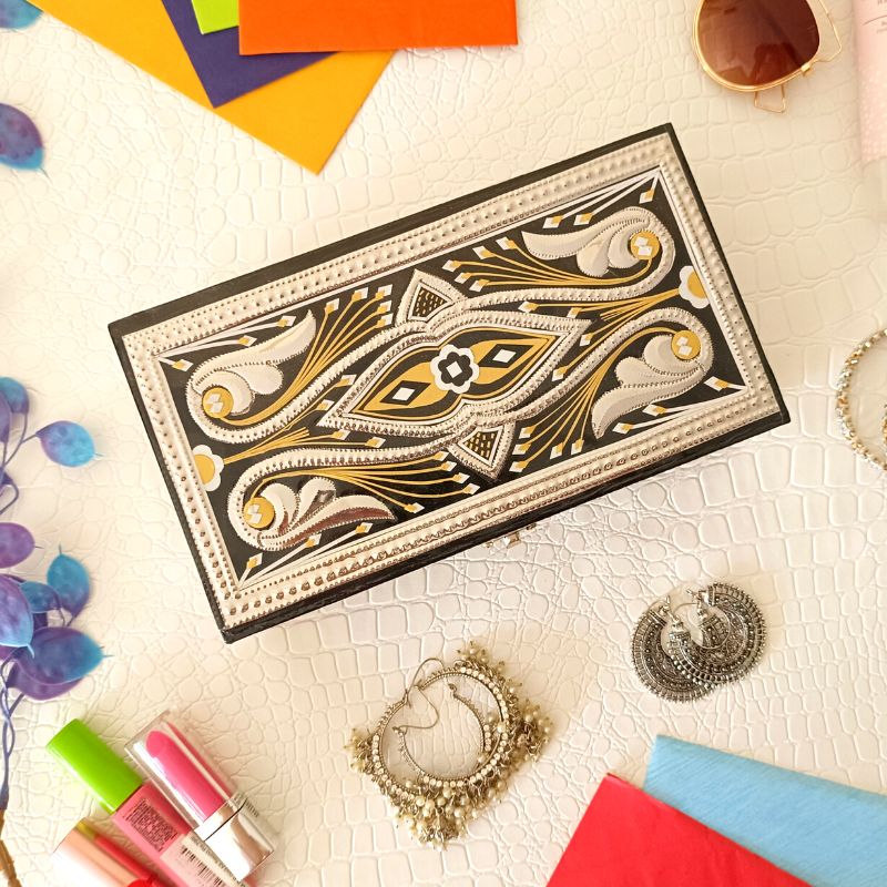 Black Classy Wooden Makeup Box – Urban Truck Art